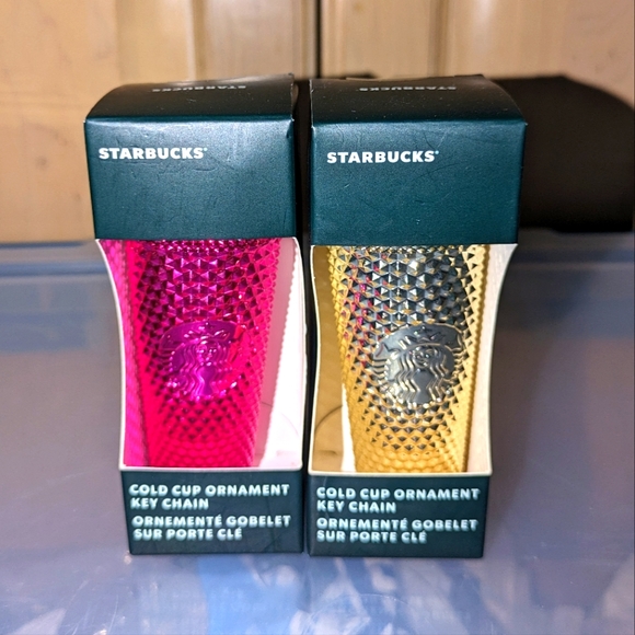 Holiday | Htf Starbucks Pink And Gold Keychains Set Of 2 Gifts ...